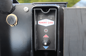 Tailgate Loaders - Tip Top Equipment